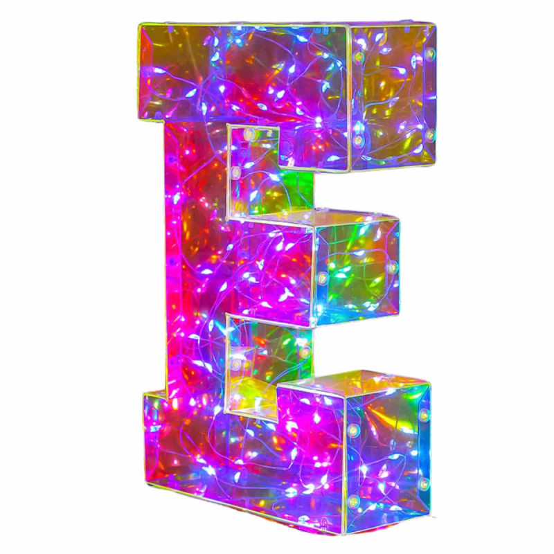 Lámpara letra e iluminada + hub usb - hipergol.com