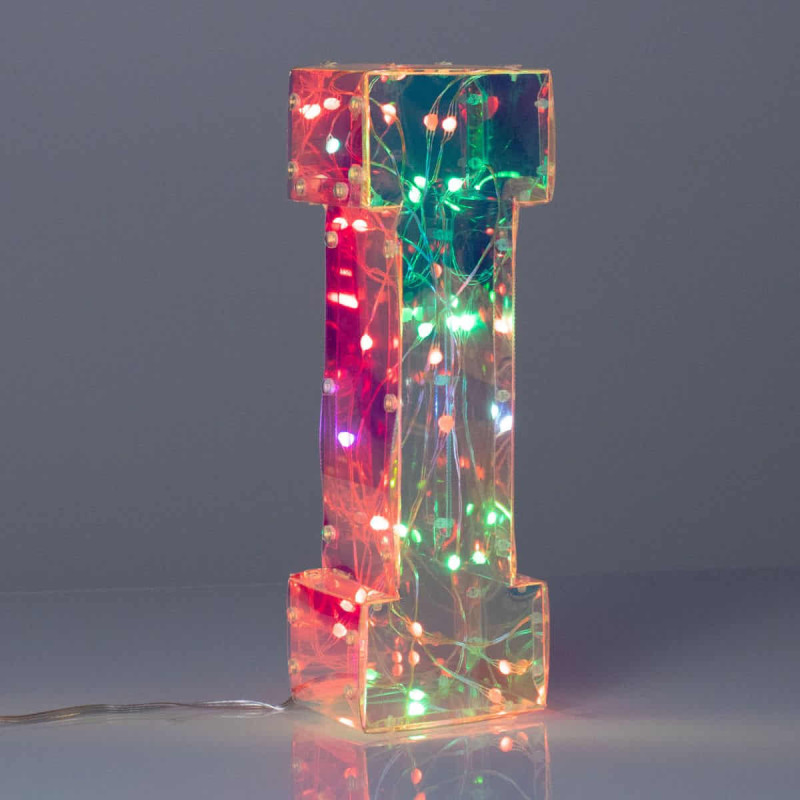 Lámpara letra i iluminada + hub usb - hipergol.com