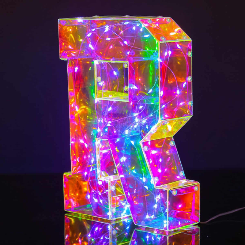 Lámpara letra r iluminada + hub usb - hipergol.com