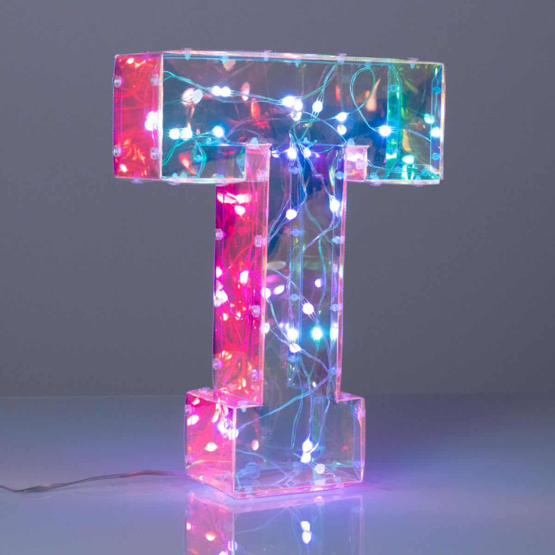 Lámpara letra t iluminada + hub usb - hipergol.com