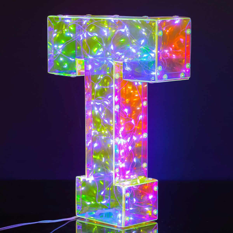 Lámpara letra t iluminada + hub usb - hipergol.com